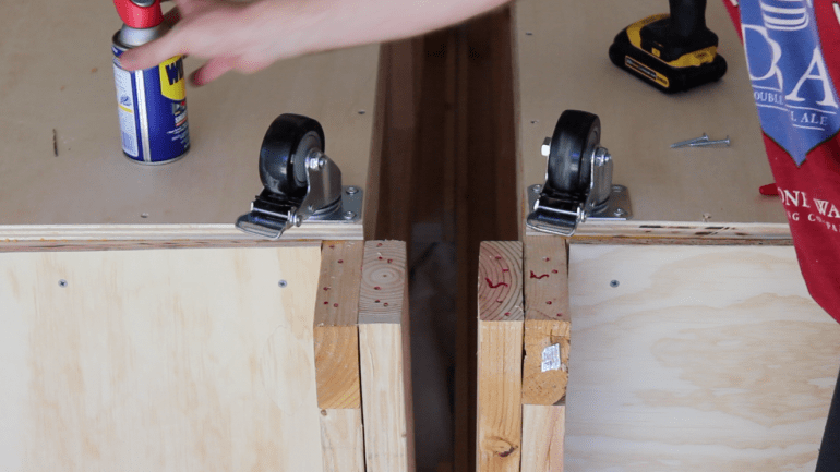 DIY Mobile & Modular Workbench To Bring Your Shop to the Next Level ...